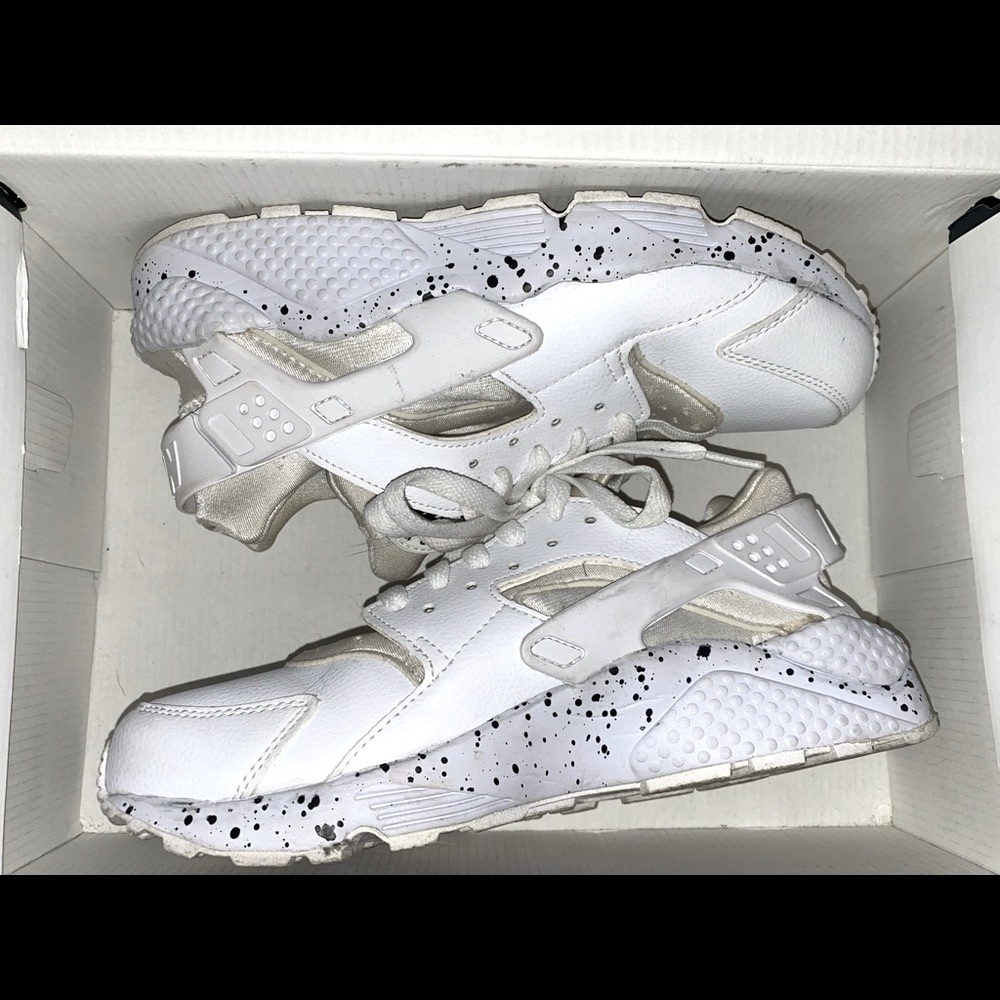 Custom Nike Huaraches - Gem